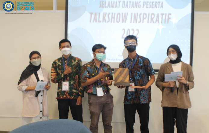 Angkat Tema “Study Abroad: Is it Worth it?”, Talkshow Inspiratif 2022 FKp Unair Kembali Sukses ...